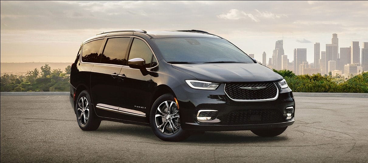 2026 Chrysler Pacifica | Platinum CDJR | Terrell, TX